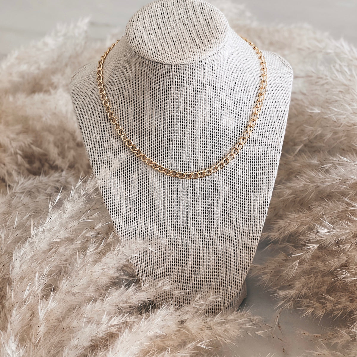 Stylin by Aylin Collection - Curbed Chain Necklace– Stylin By Aylin